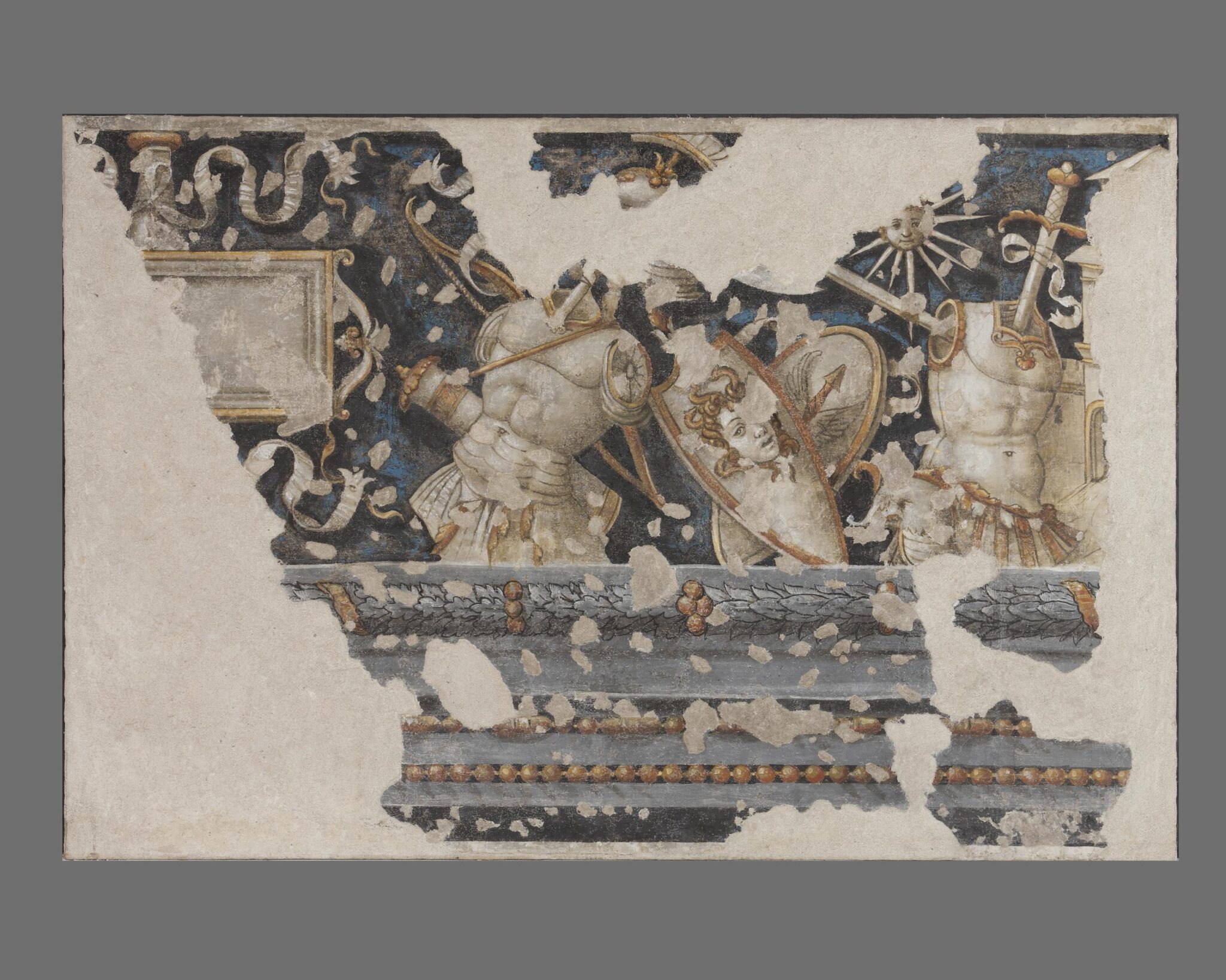 2. Fregio ornamentale (inv.2045) fotografia delle odierne condizioni ...